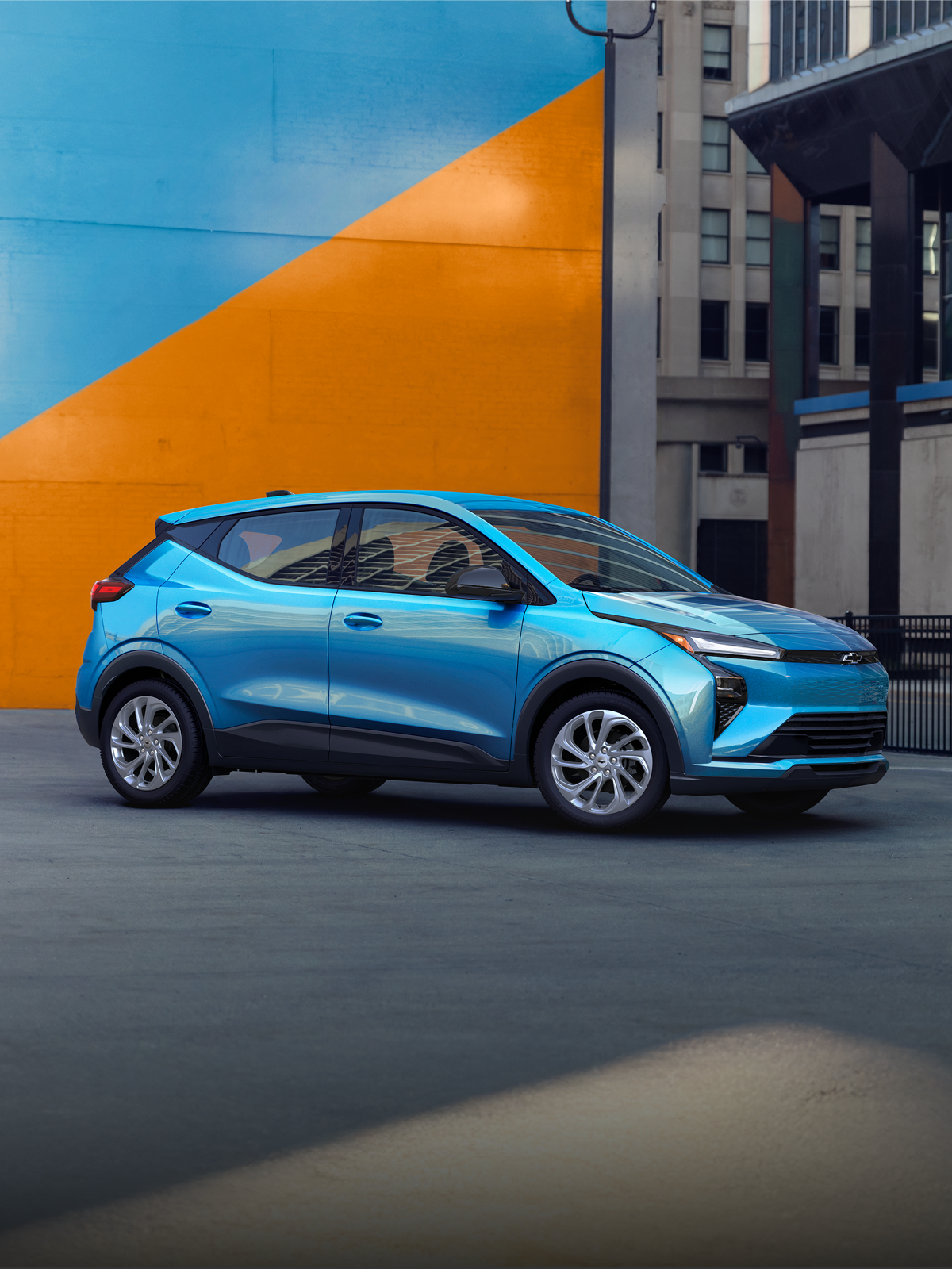 Bolt vs. Nissan Leaf | Electric Cars | Chevrolet
