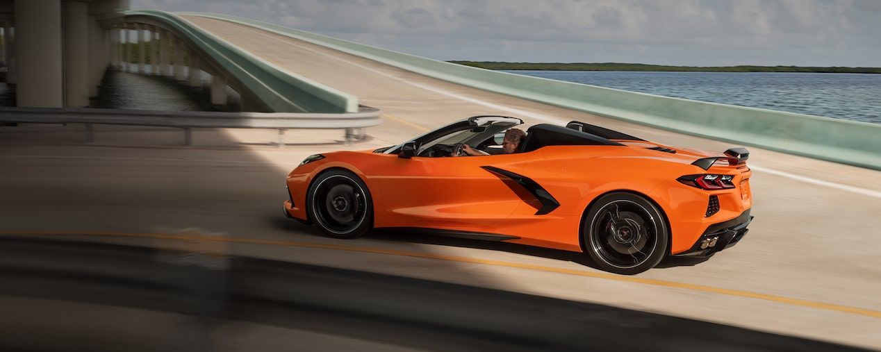 Chevrolet Performance Vehicle Lineup : Camaro & Corvette