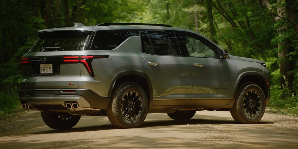 All-New 2024 Traverse | Mid-Size 3-Row SUV | Chevrolet