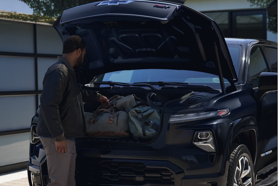 The First-Ever Silverado EV | Electric Truck | Chevrolet