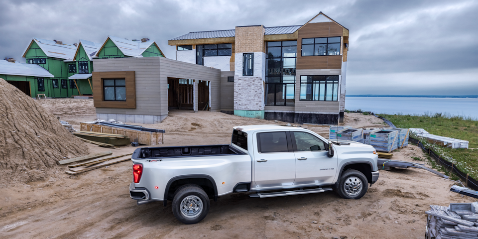 2025 Silverado HD | Commercial Heavy Duty Truck | Chevrolet